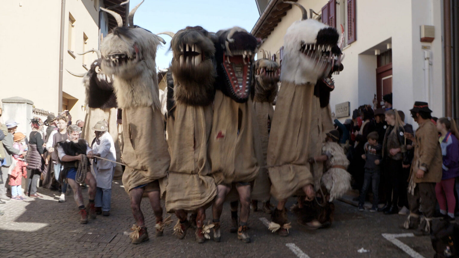 Máscara e Aldeias | Extra | RTP