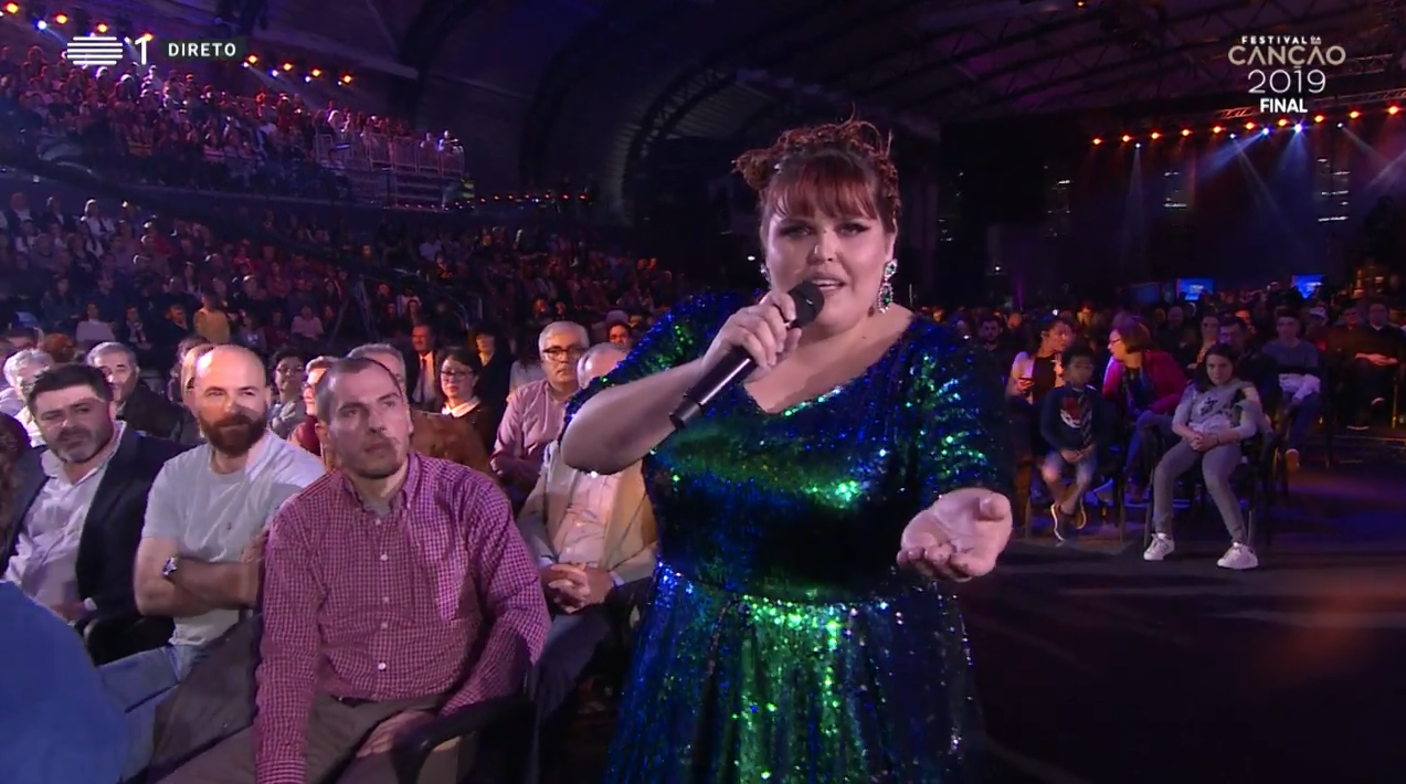 "Senhora do mar" de Vânia Fernandes, com Nuno Gonçalves - Festival da ...