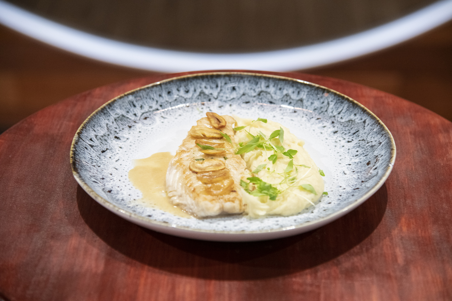 Pargo com puré de cherovia e castanhas - Masterchef