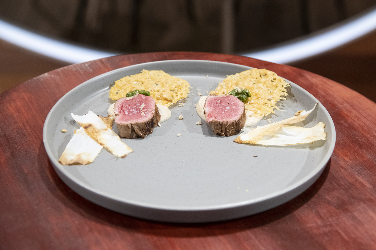 Lombo de novilho com cremoso de arroz de couve flor com pinhão - Masterchef