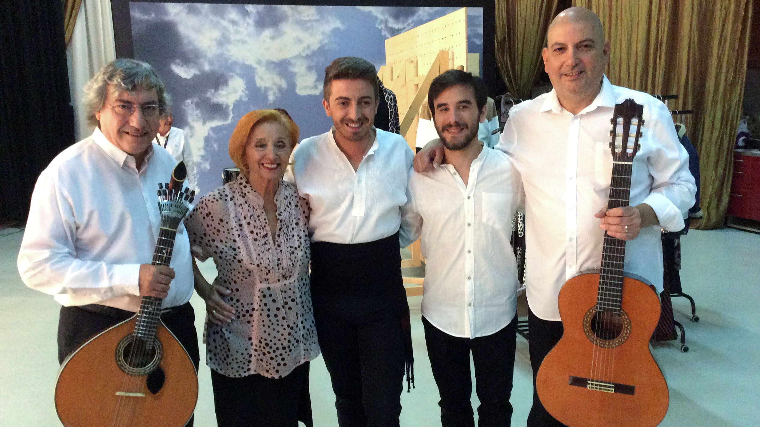 Rui Vaz lança novo álbum “À Moda Portuguesa” - Praça da Alegria