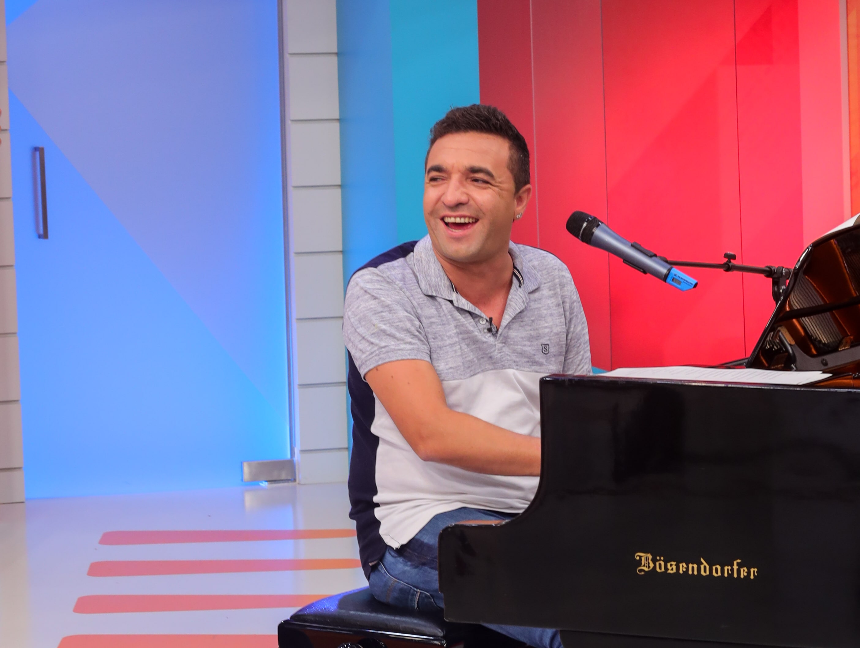 David Antunes foi convidado da Praça da Alegria para assinalar o Dia ...