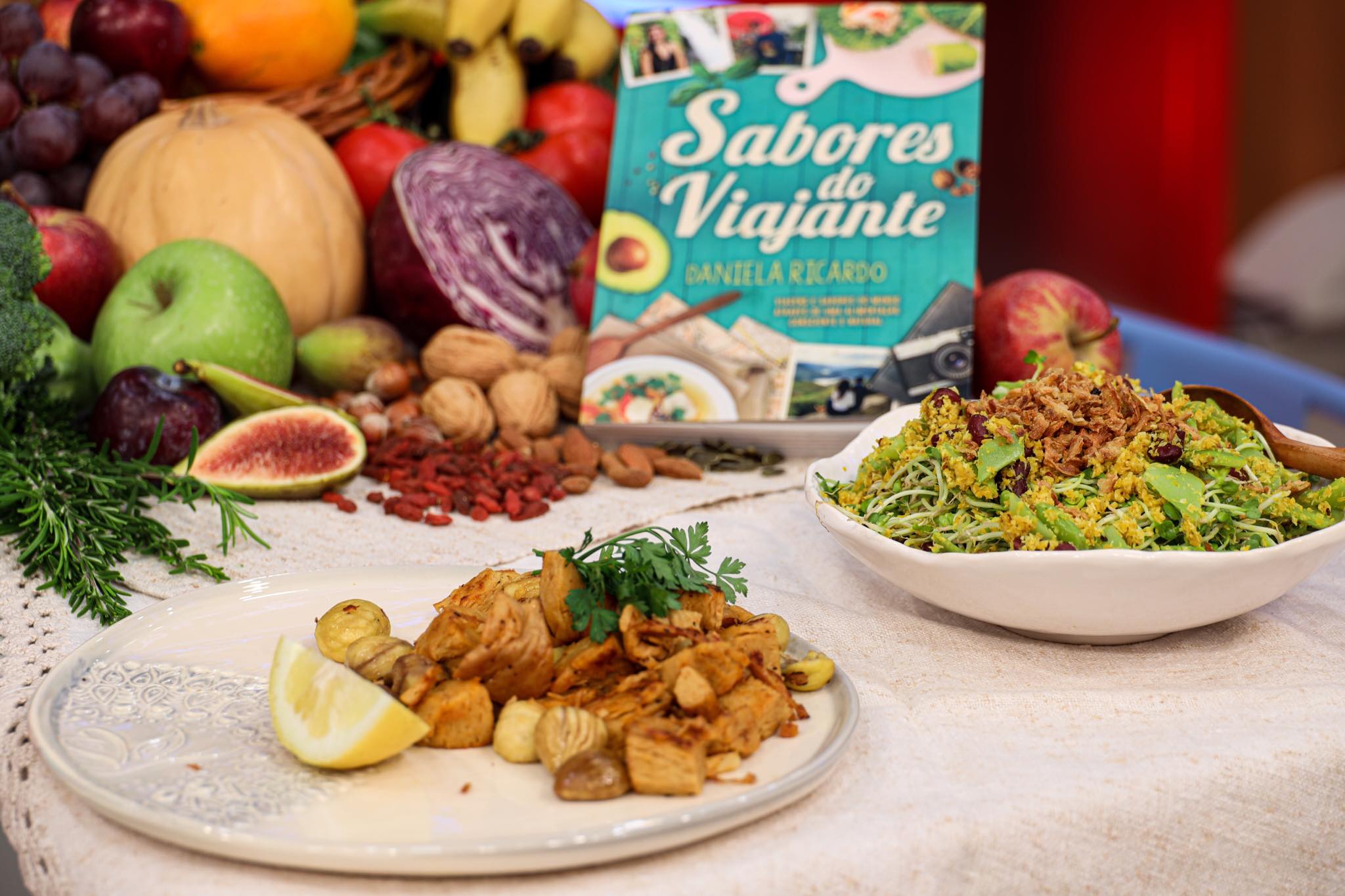 Sayur Urab (salada balinesa) e Rojões de Seitan à Minhota por Daniela ...