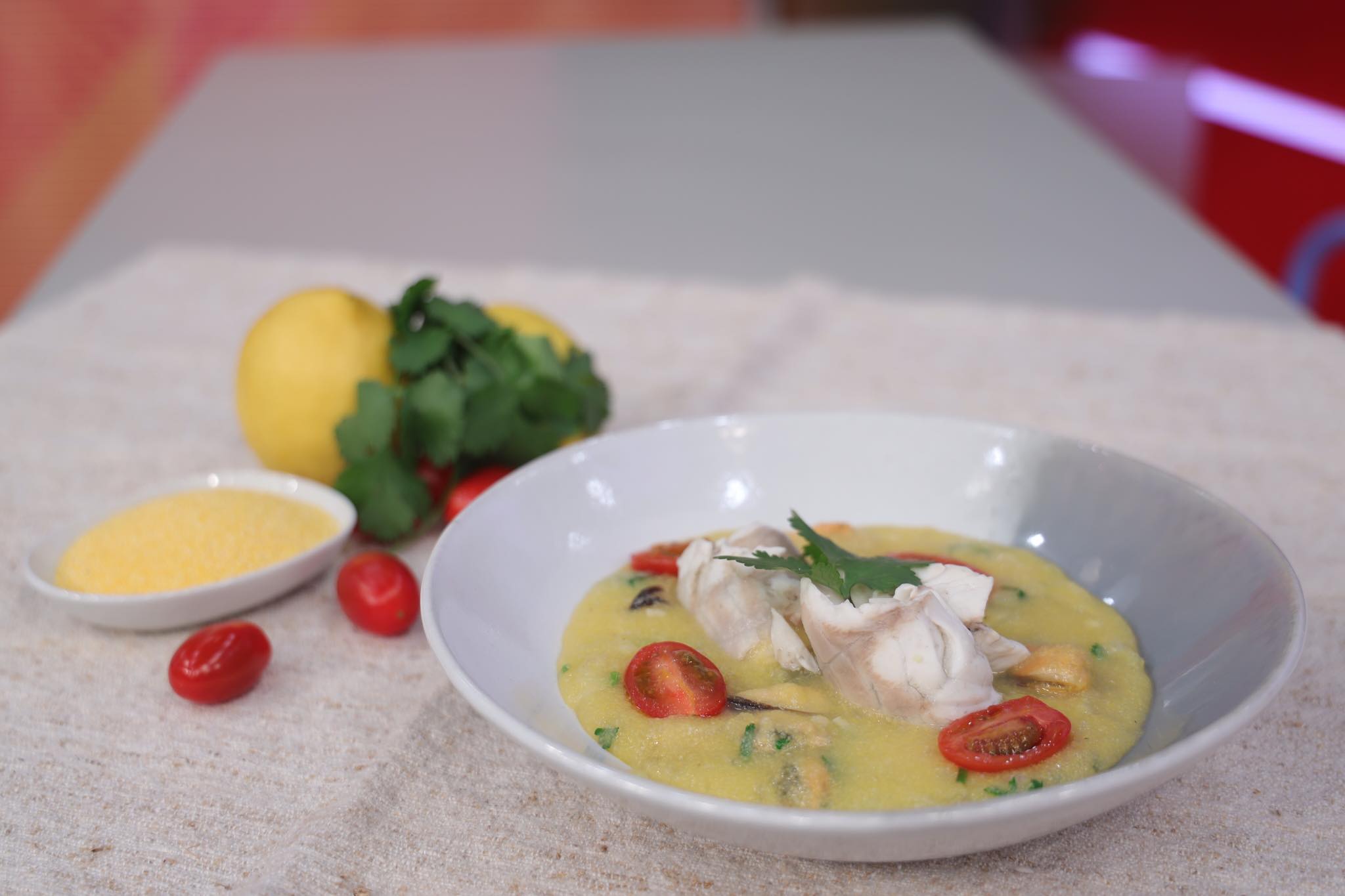 Rolinhos de Robalo ao Vapor com Xarém de Mexilhões - Chef Marco Gomes ...