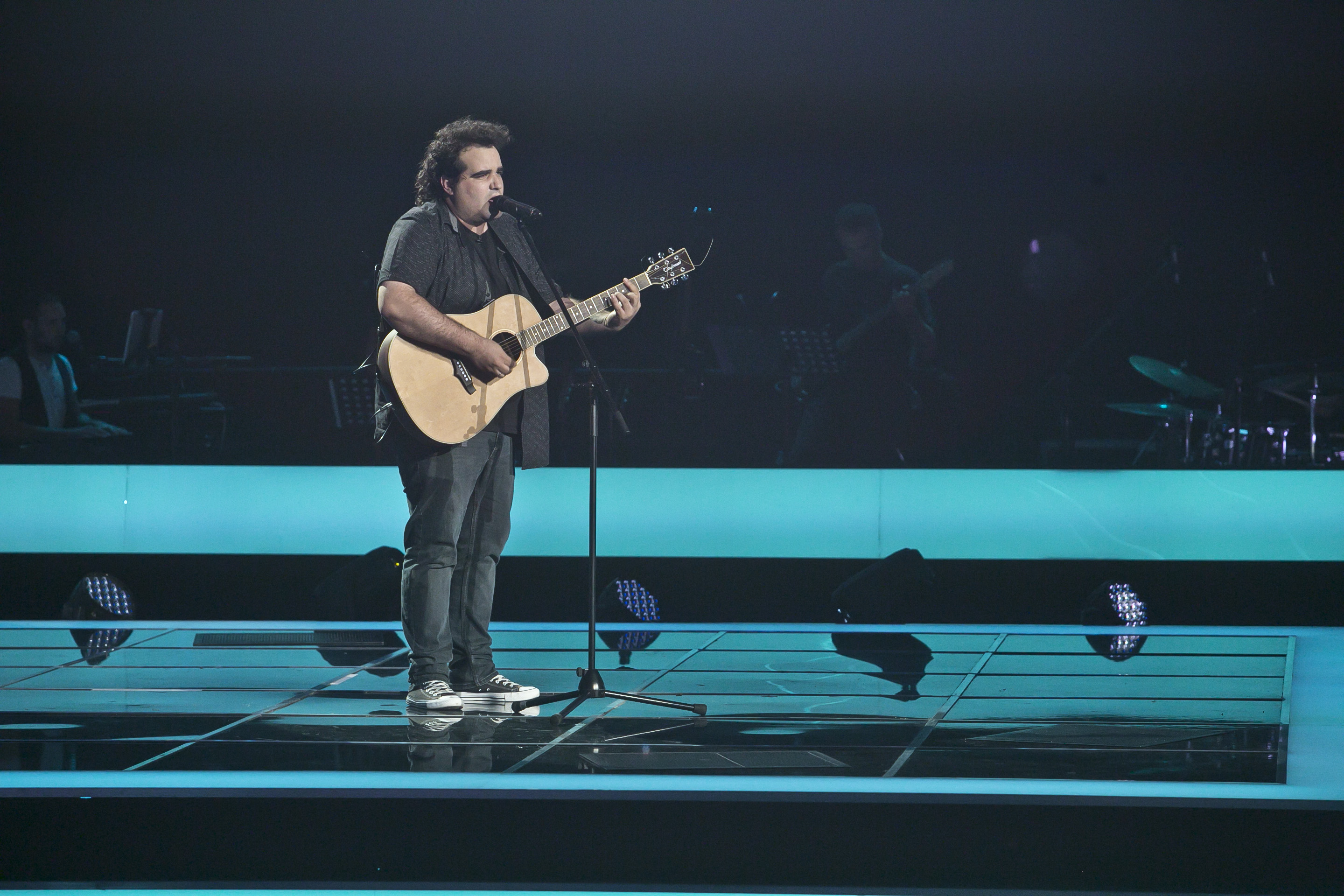 Walter Alexandre não virou cadeiras com a versão de "Wake me up" - The ...