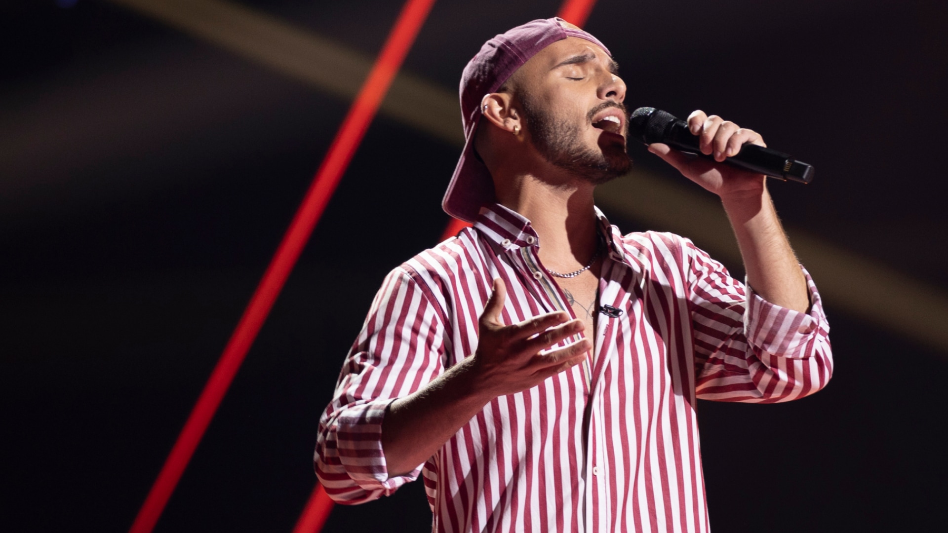 Francisco Ribeiro - “Perto de Mim” | Prova Cega - The Voice Portugal