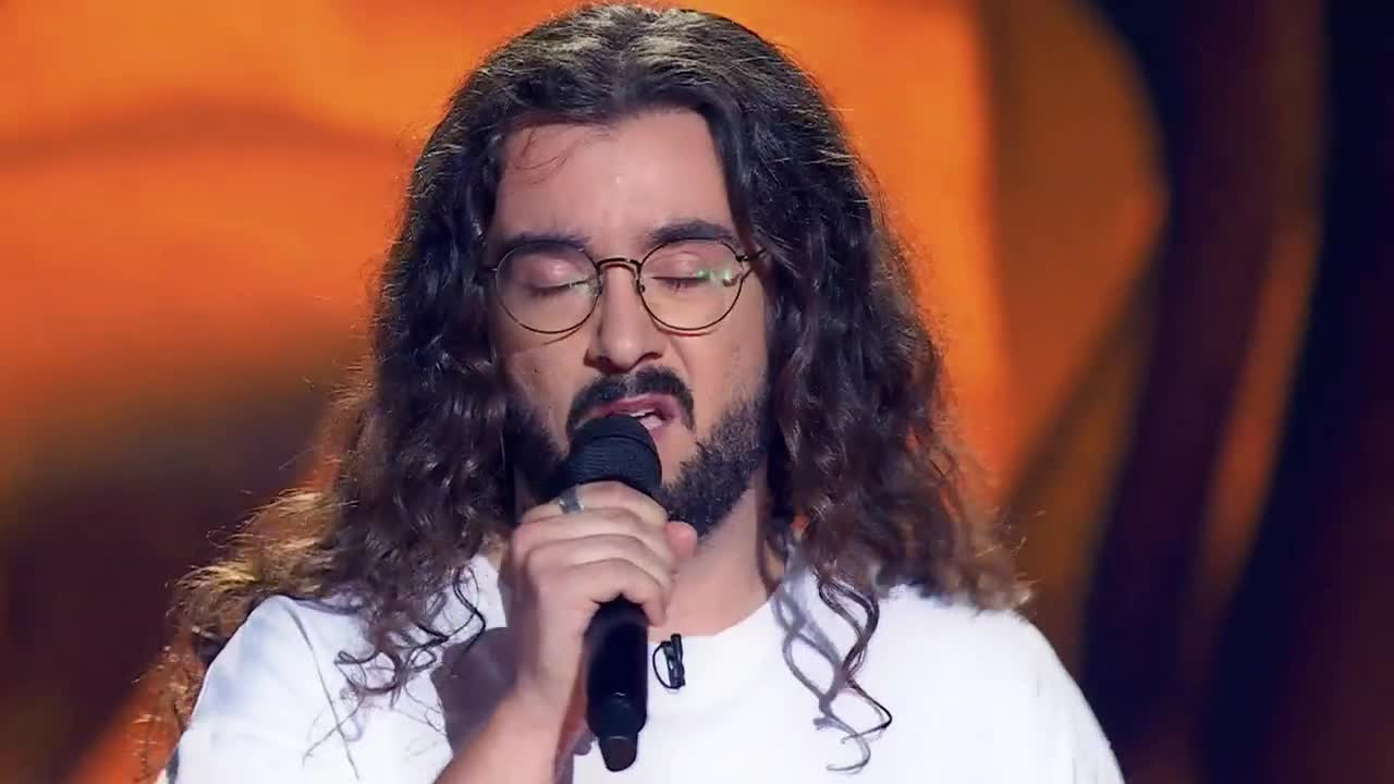 Rafael Alves - "Oscar Winning Tears." | Estreia - The Voice Portugal